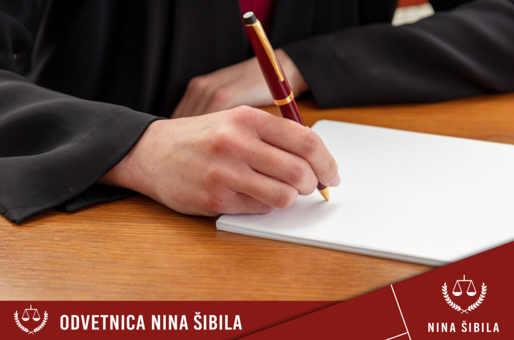 Pogodba o zaposlitvi za določen čas - Odvetnik Nina Šibila